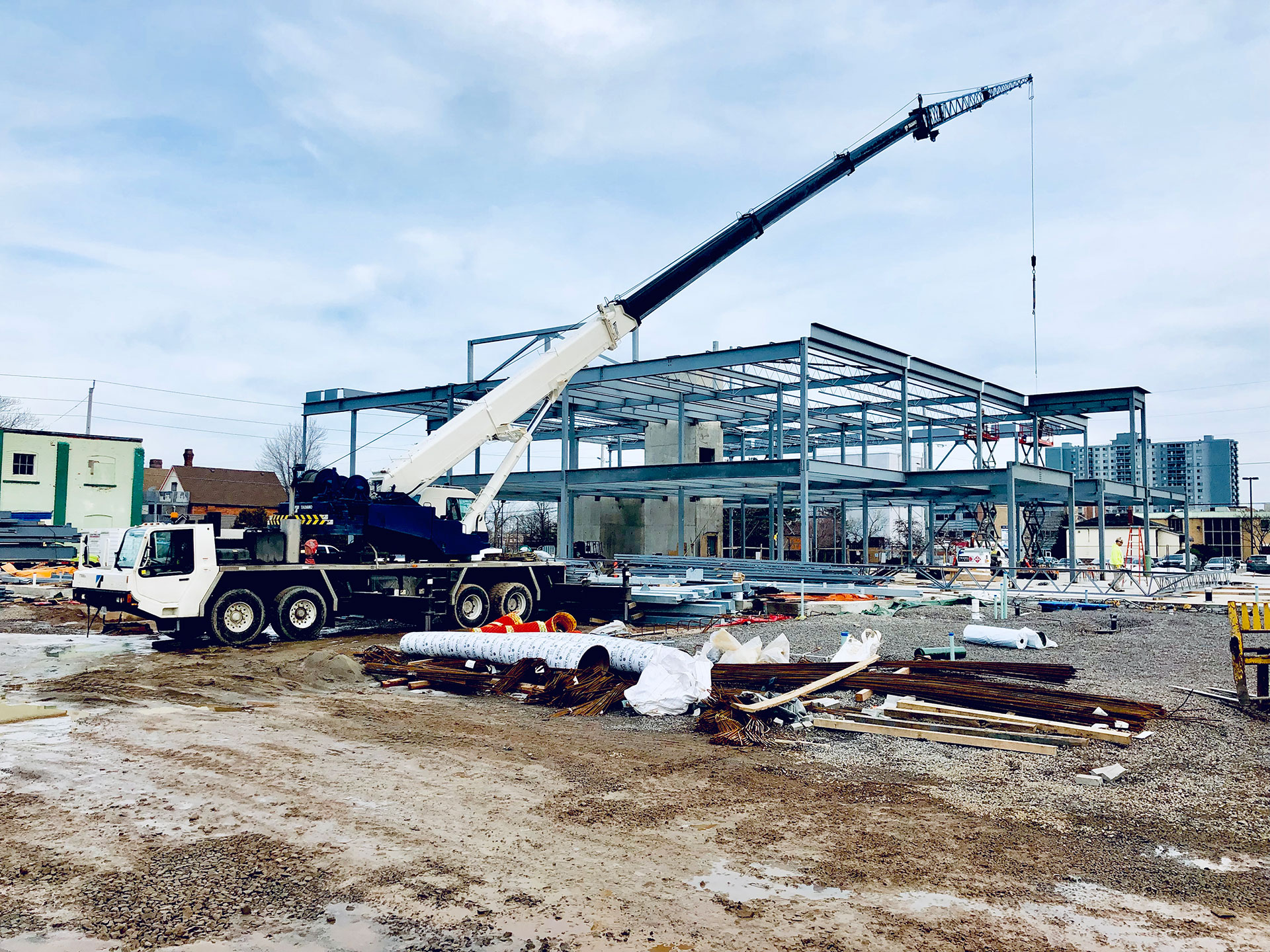 Services - Elite Crane Rental