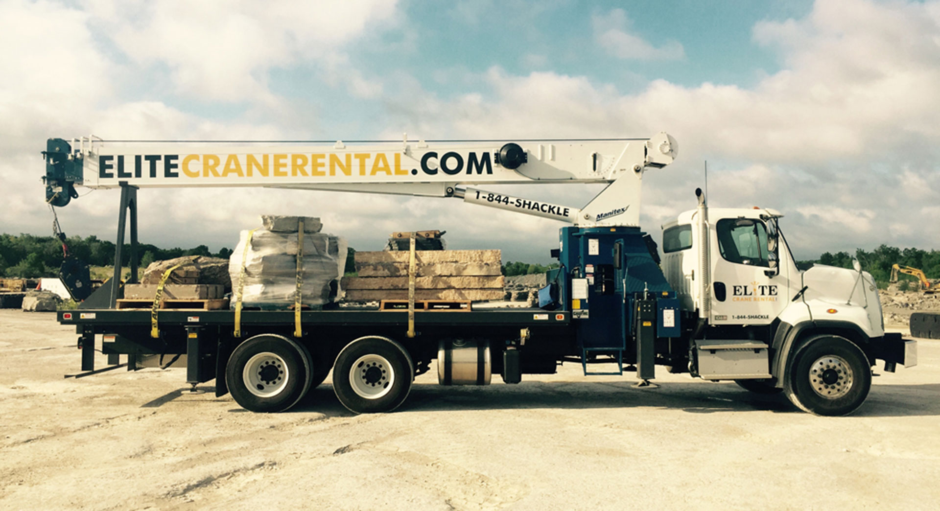 Things to Consider When Hiring a Crane Rental Service